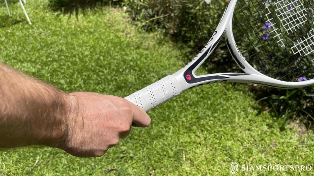 7 Ways To Correctly Hold Your Tennis Racket - SiamSportsPro